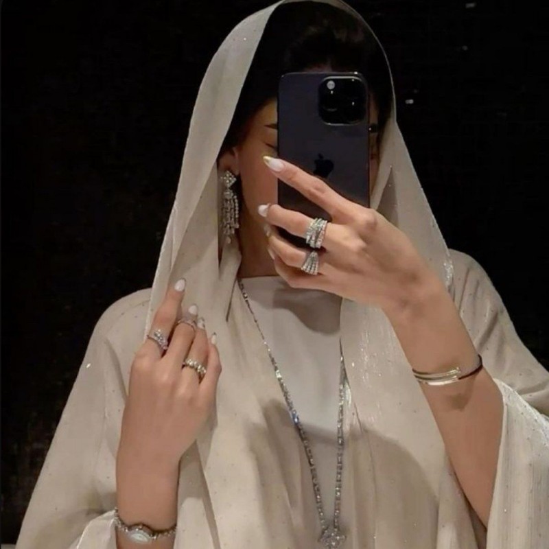 نهى الحربي | في المدينة (@nnhn) | Snapchat Stories, Spotlight & Lenses