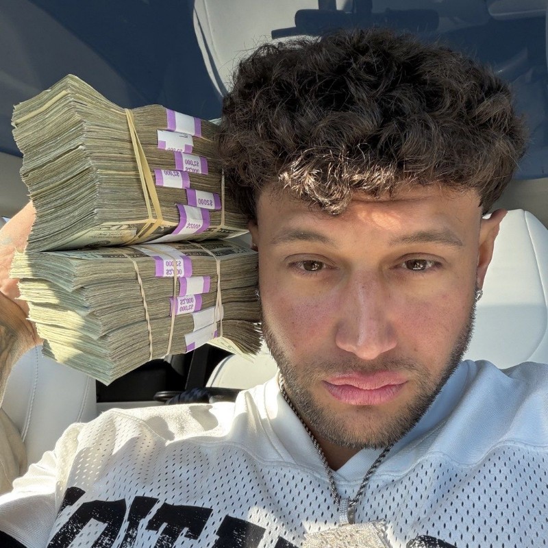 BRICK (@no.1brickboy) | Snapchat Stories, Spotlight & Lenses