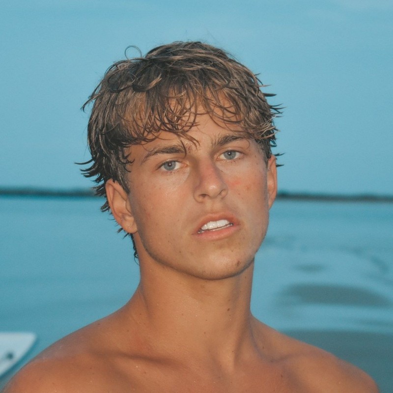 Noahferrell47 (@noahferrell47) | Snapchat Stories, Spotlight & Lenses