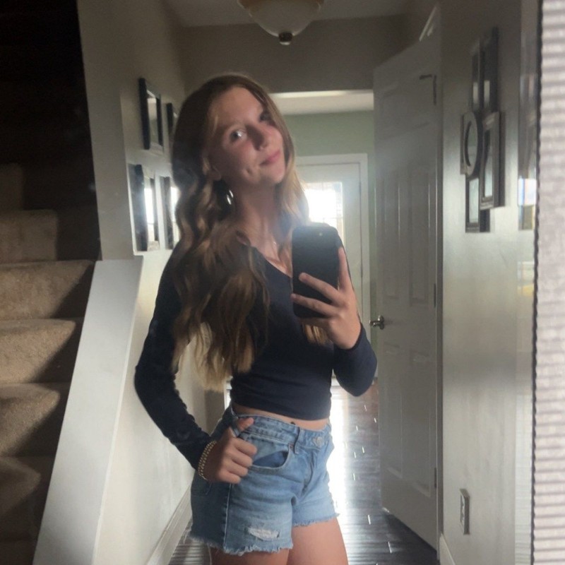 norah🌊 ️💗 (@norahjohnson11) | Snapchat Stories, Spotlight & Lenses