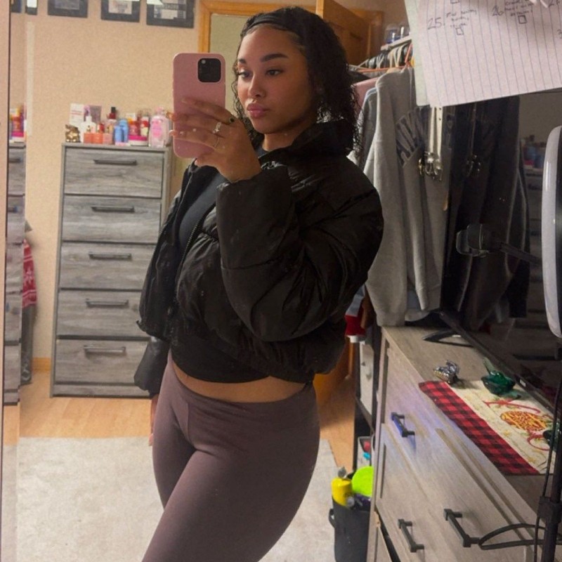 norah sweitzer (@norahsweitzer44) | Snapchat Stories, Spotlight & Lenses