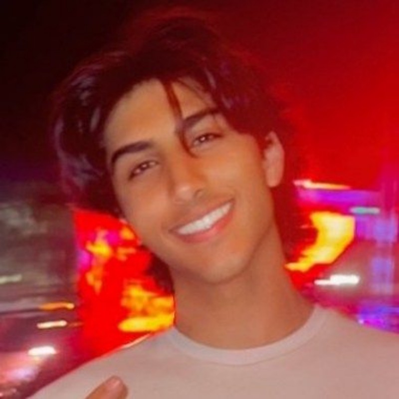 Ali Dior (@notalidior) | Snapchat Stories, Spotlight & Lenses