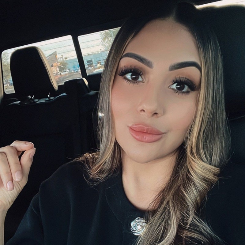 Nubia Alejandra (@nubiaalejandrax) | Snapchat Stories, Spotlight & Lenses