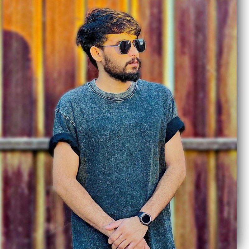 NUMAN AKHTAR (@numanakhar07) | Snapchat Stories, Spotlight & Lenses