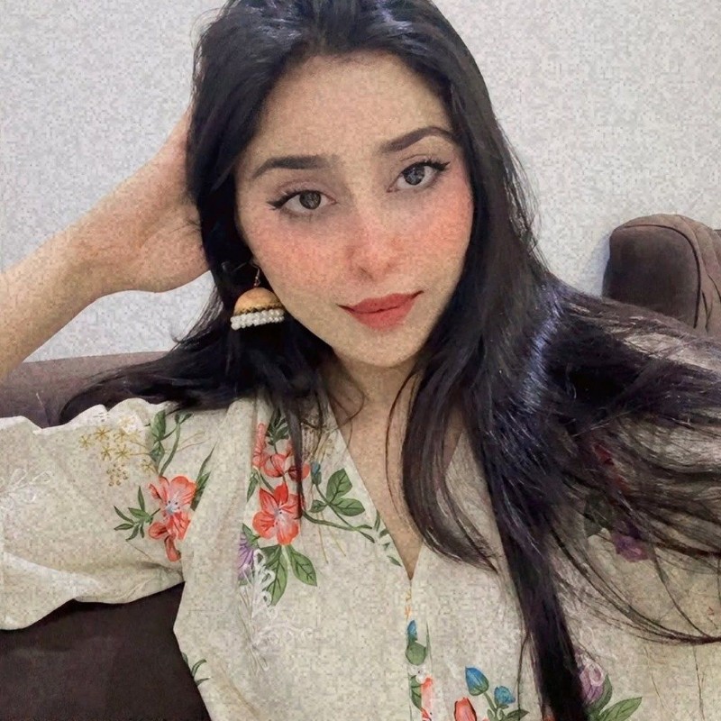 Numra Khan (@numrakhann77) | Snapchat Stories, Spotlight & Lenses