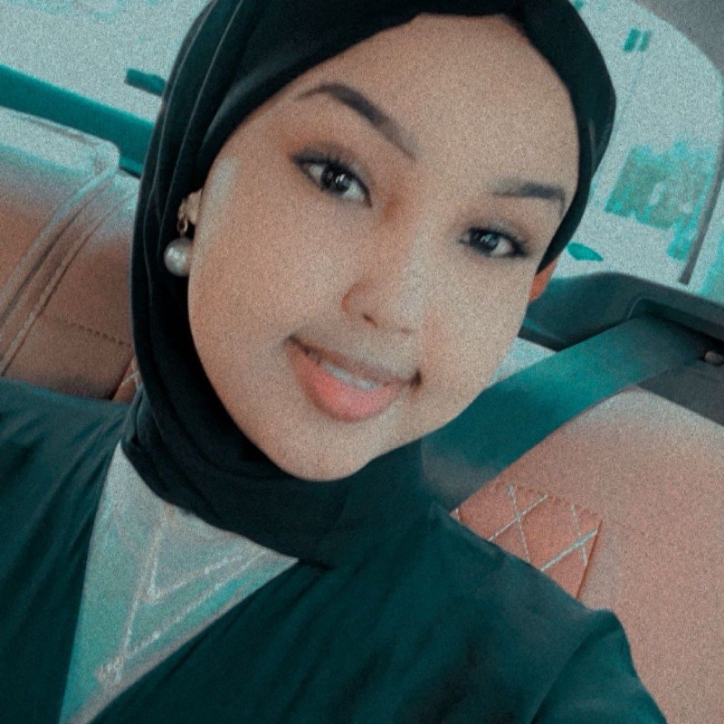 Muna Duale (@nunrita) | Snapchat Stories, Spotlight & Lenses