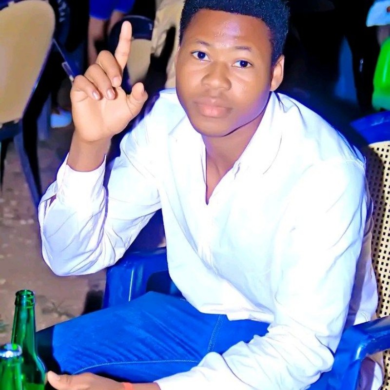 Le Prince 🤴 King (@nuskoblack) | Snapchat Stories, Spotlight & Lenses