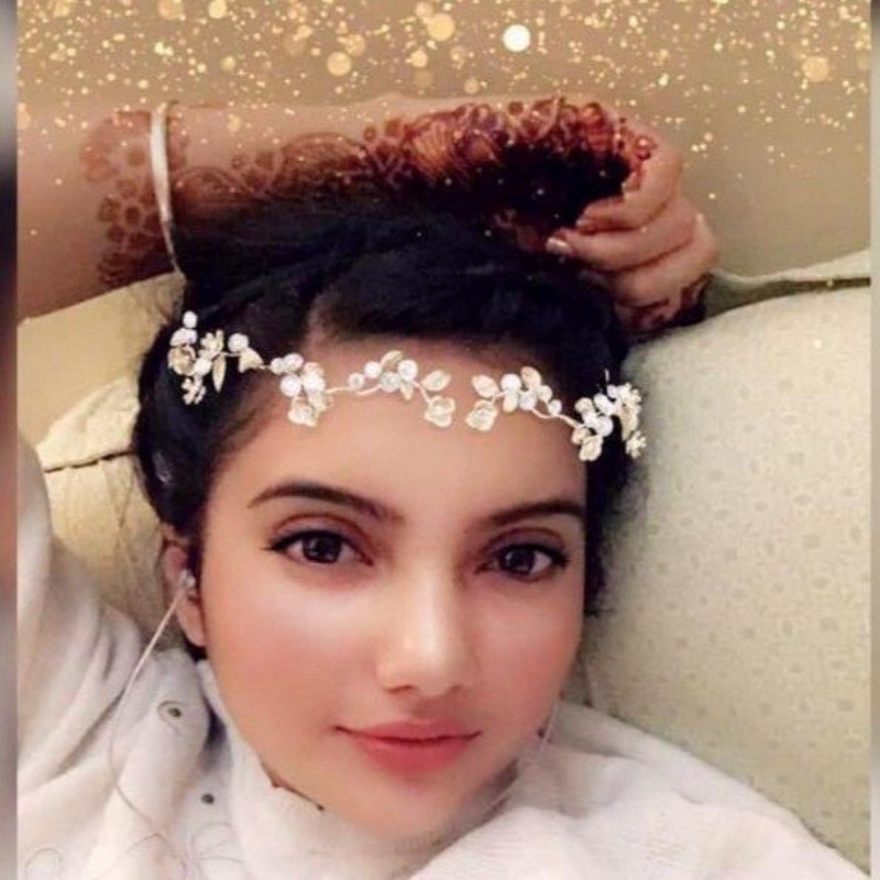 Riya Oberoi (@ob_riya) | Snapchat Stories, Spotlight & Lenses