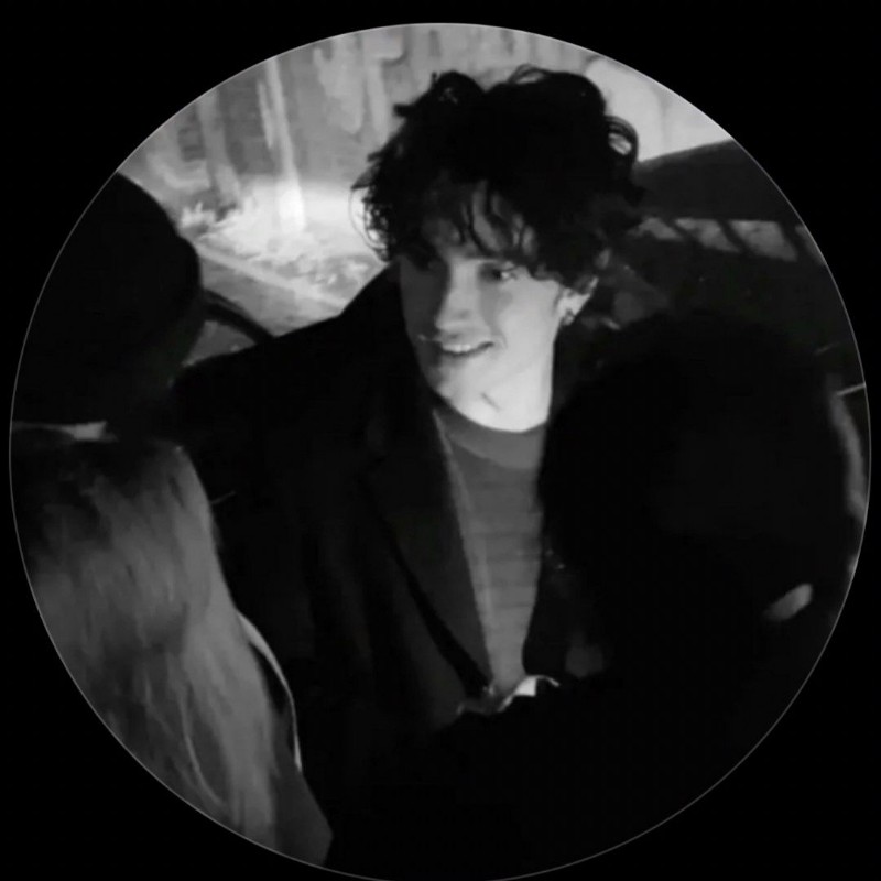 𓅓 𝙶𝚄𝙸𝚃𝙰𝚁 (@oc-7ll) | Snapchat Stories, Spotlight & Lenses