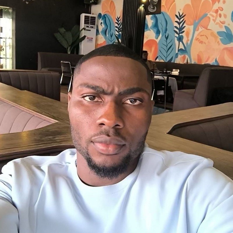 Ochuko (@ochuboz) | Snapchat Stories, Spotlight & Lenses