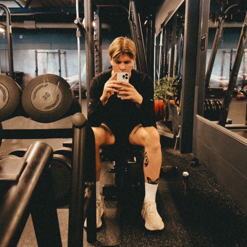 Jonas Eide (@official.eide) | Snapchat Stories, Spotlight & Lenses