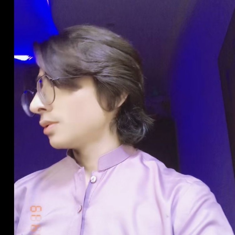 Official Zunain (@official.zunain) | Snapchat Stories, Spotlight & Lenses
