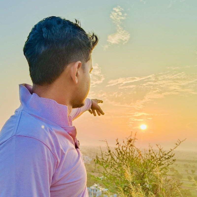 Avi (@official_avi90) | Snapchat Stories, Spotlight & Lenses