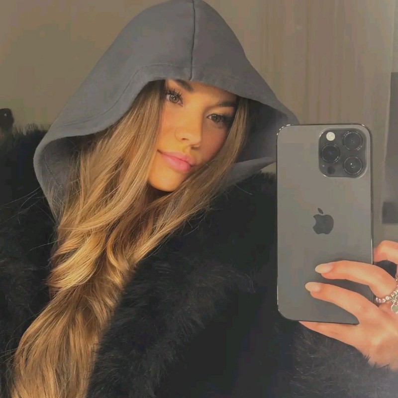 SZ🌟 (@official_steisi) | Snapchat Stories, Spotlight & Lenses