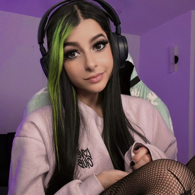 ohKayBunny (@ohkaybunnytv) | Snapchat Stories, Spotlight & Lenses