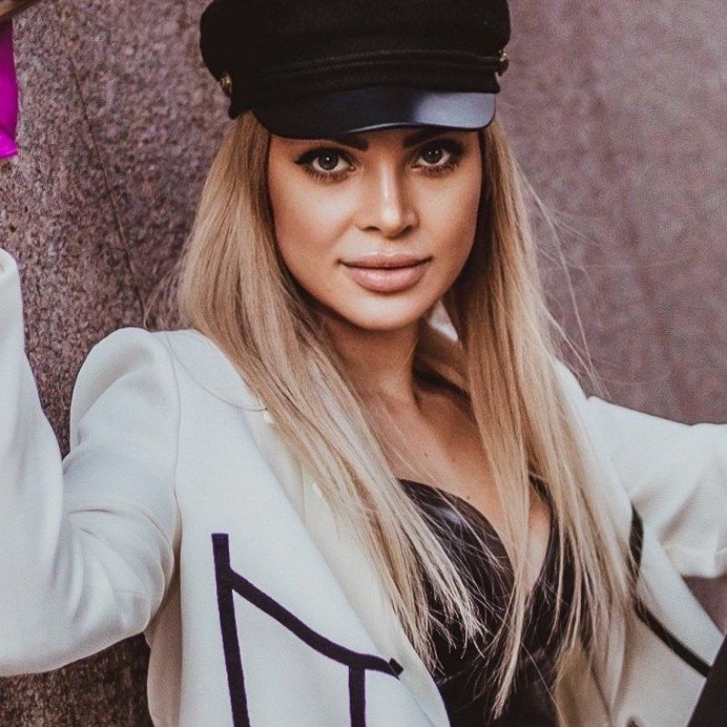 Olga B (@olga_ukraine888) | Snapchat Stories, Spotlight & Lenses