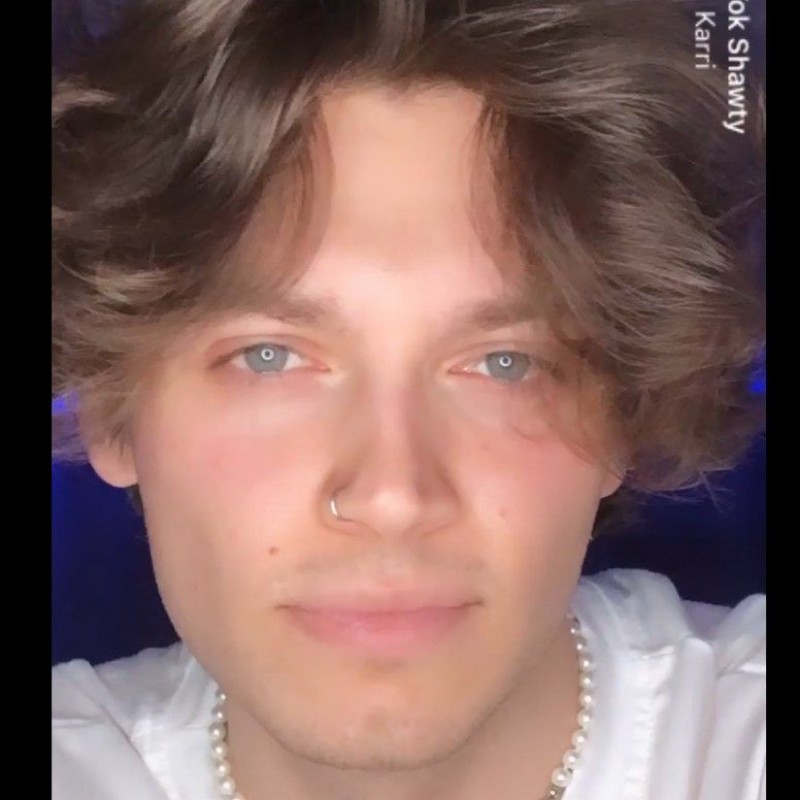 Oliver Aull (@oliveraull) | Snapchat Stories, Spotlight & Lenses