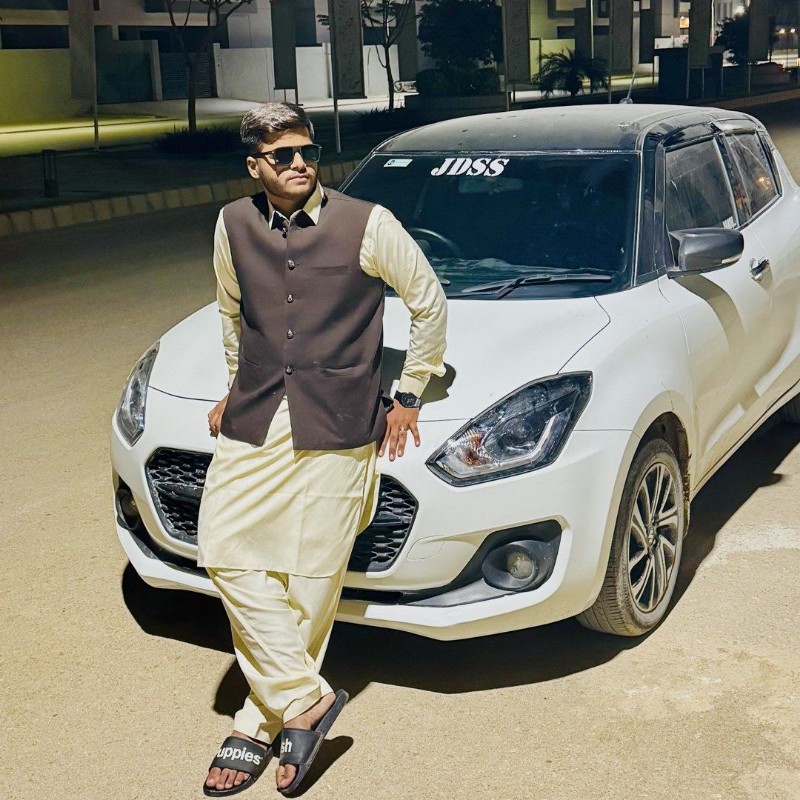 OM_KUMAR🫀💘 (@om_kumar124) | Snapchat Stories, Spotlight & Lenses