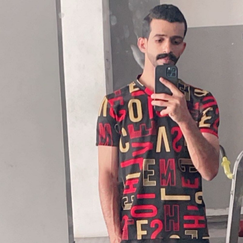 𓆩𝑴𝒐𝒉𝒂𝒎𝒆𝒅𓆪🇴🇲⁹⁵𓆩 (@oman_boy95) | Snapchat Stories, Spotlight & Lenses