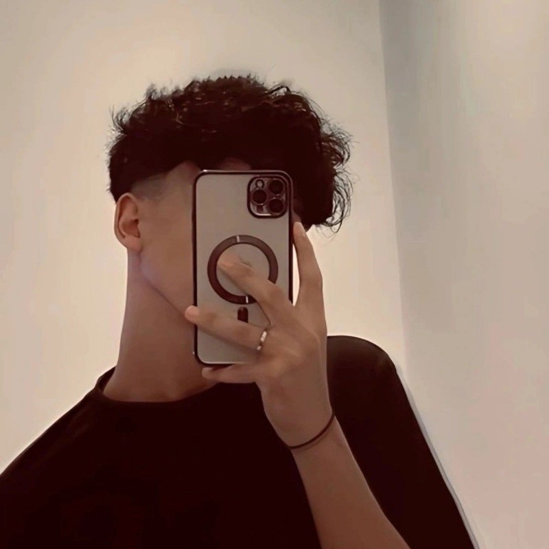 o_m_ar (@omar_3344136) | Snapchat Stories, Spotlight & Lenses