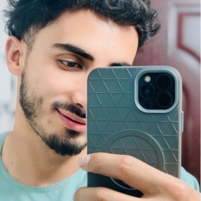 Omid Jan (@omarjan9513) | Snapchat Stories, Spotlight & Lenses