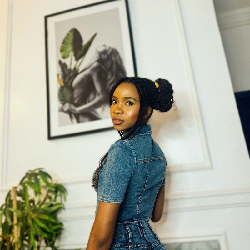 Foxy Lizzy (@omo_b1) | Snapchat Stories, Spotlight & Lenses