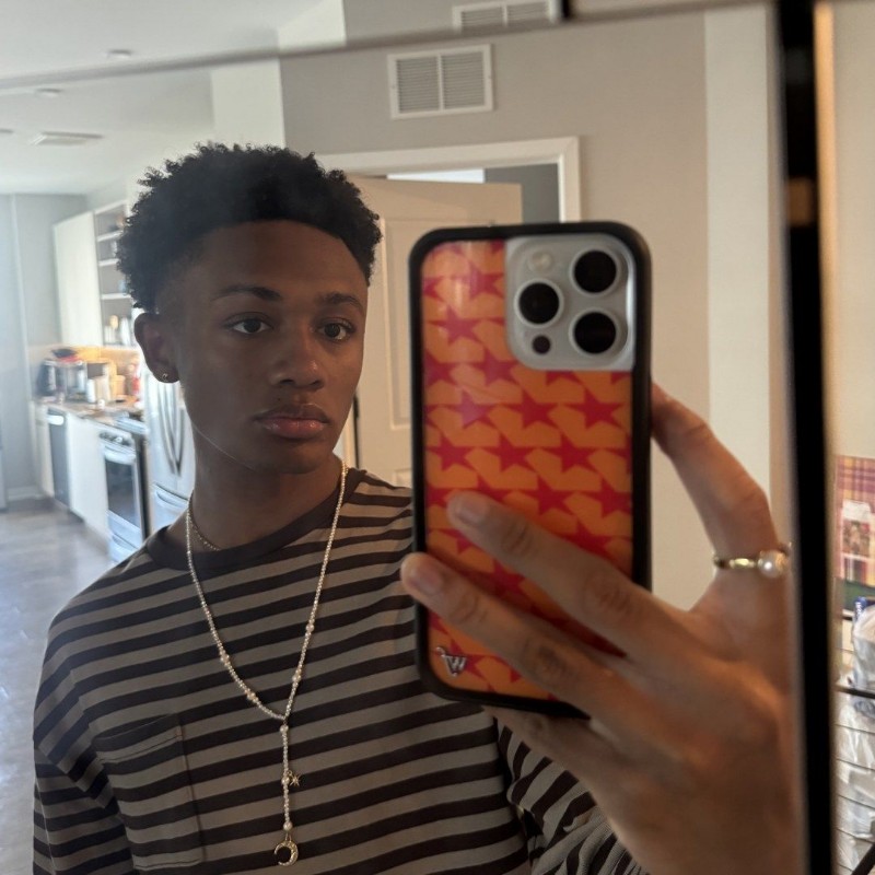 O’NEIL ☆ (@oneil.ellis) | Snapchat Stories, Spotlight & Lenses