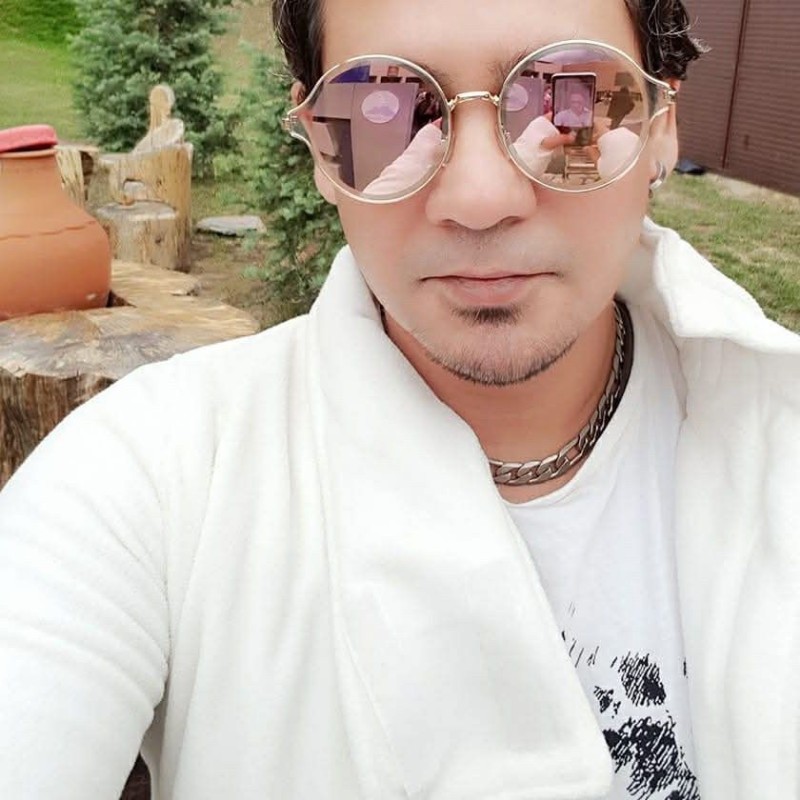 H@RD-R CK€R (@oneonly82) | Snapchat Stories, Spotlight & Lenses