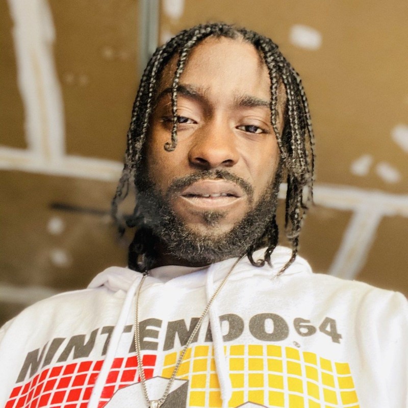 Twizzy Kirtz (@onlitwizzy) | Snapchat Stories, Spotlight & Lenses