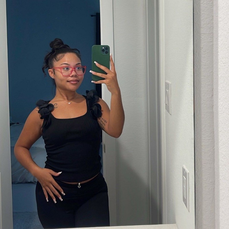 princess cece🎀 (@onlyceces) | Snapchat Stories, Spotlight & Lenses