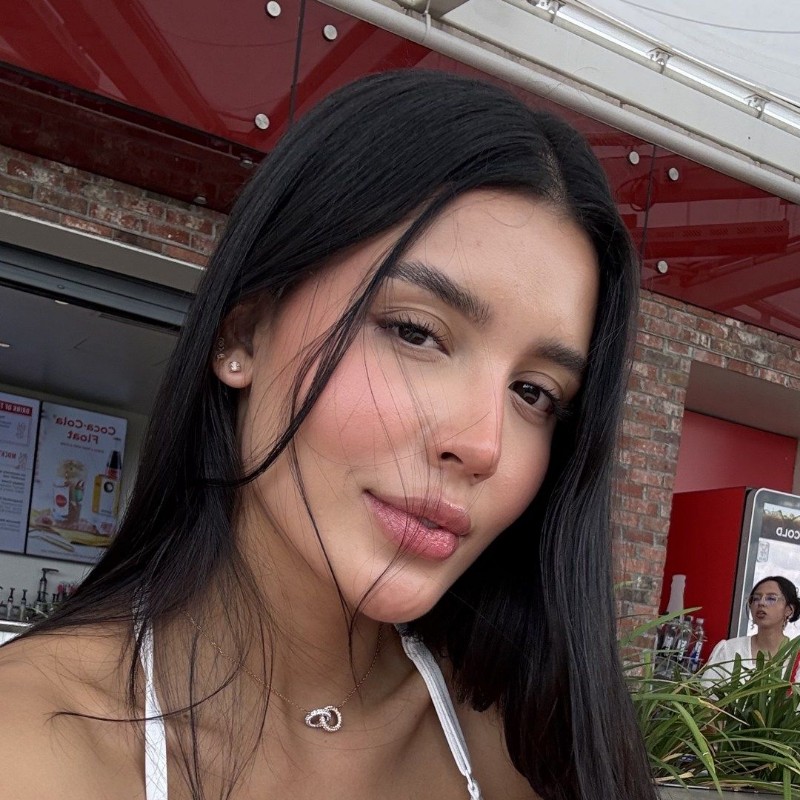 Hannah Miller (@onlyhannamiller) | Snapchat Stories, Spotlight & Lenses