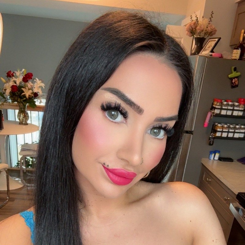 Ornella Amora (@ornella_amora) | Snapchat Stories, Spotlight & Lenses