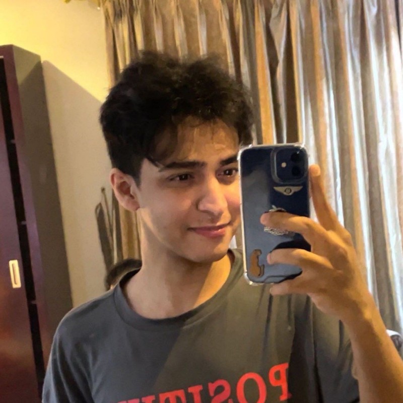 Othman🐈‍⬛ (@otwag) | Snapchat-Stories, Spotlight och linser