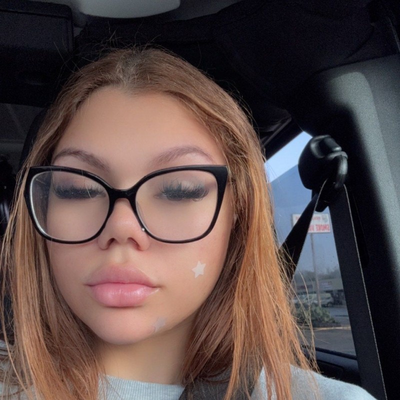 Kay (@outdoekay) | Snapchat Stories, Spotlight & Lenses