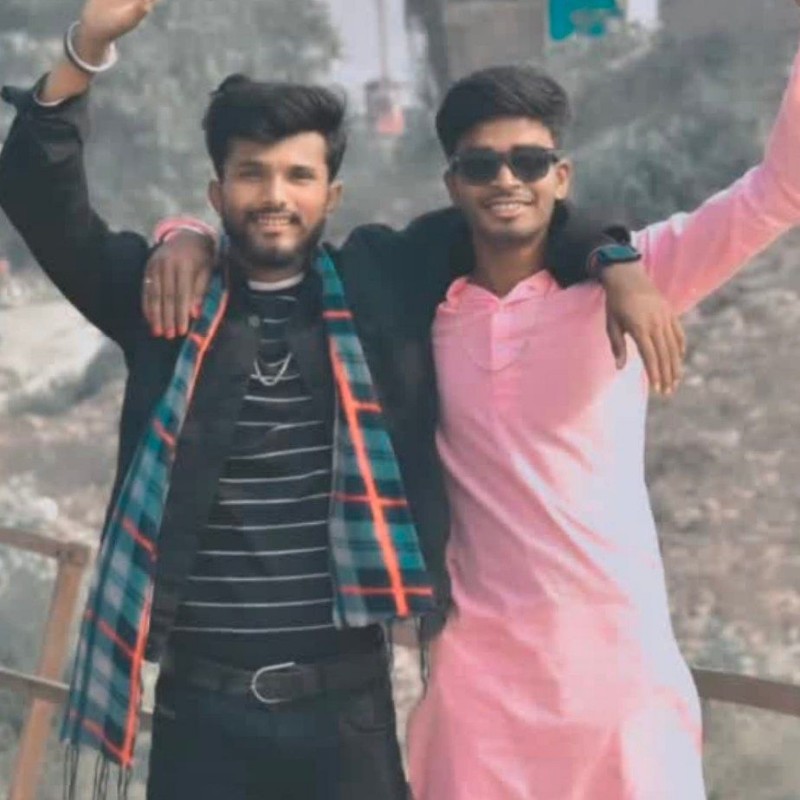 OYE RAHUL🥰 (@oye_r2025794) | Snapchat Stories, Spotlight & Lenses