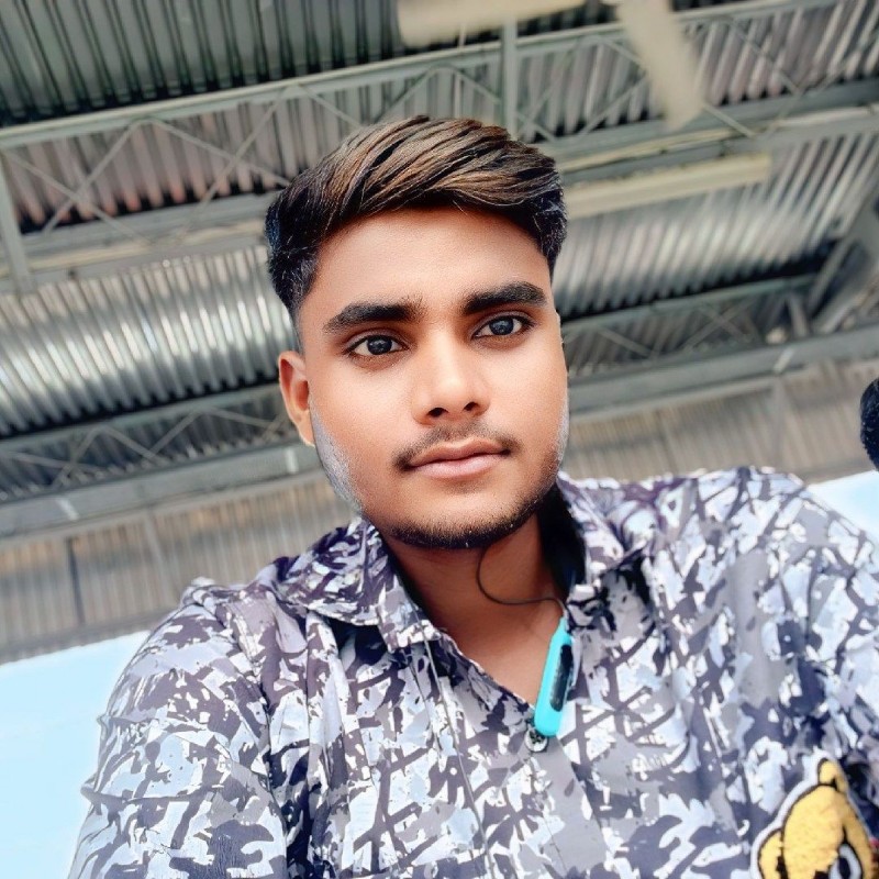 Pradeep Kumar Maurya (@p32957237) | Snapchat Stories, Spotlight & Lenses