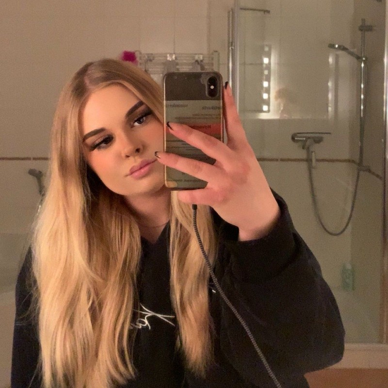 ♡︎ (@paddington_bar) | Snapchat Stories, Spotlight & Lenses