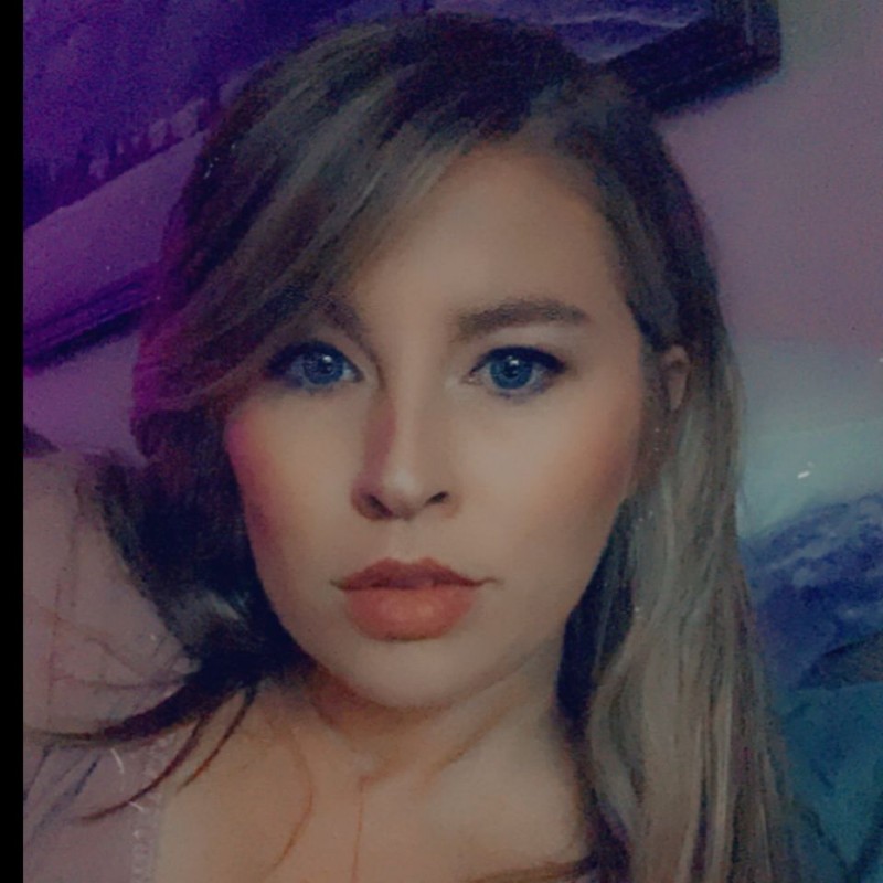 Ashlyn King (@pandora3222) | Snapchat Stories, Spotlight & Lenses