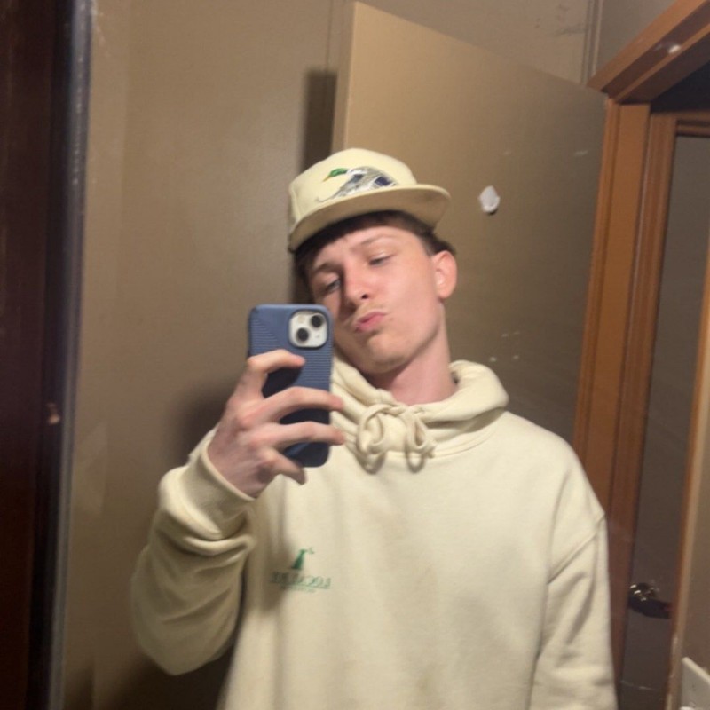 Cam🛥️🪖 (@papa_hooks950) | Snapchat Stories, Spotlight & Lenses