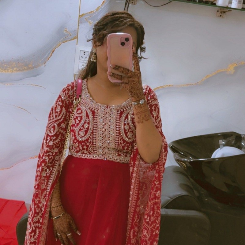 Parî (@pari_9604) | Snapchat Stories, Spotlight & Lenses