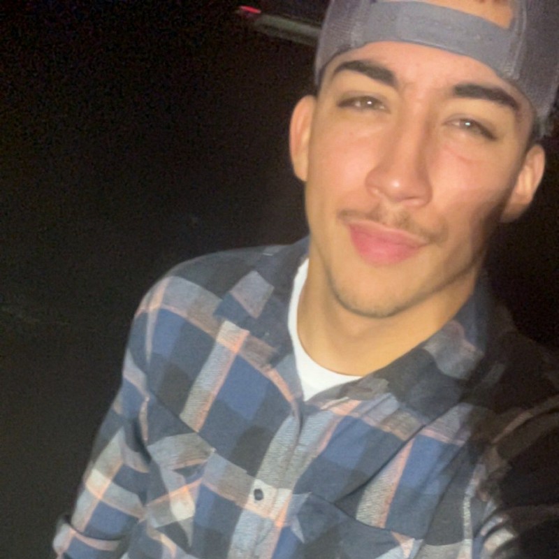 Parker Roses (@parkerroses.5o) | Snapchat Stories, Spotlight & Lenses