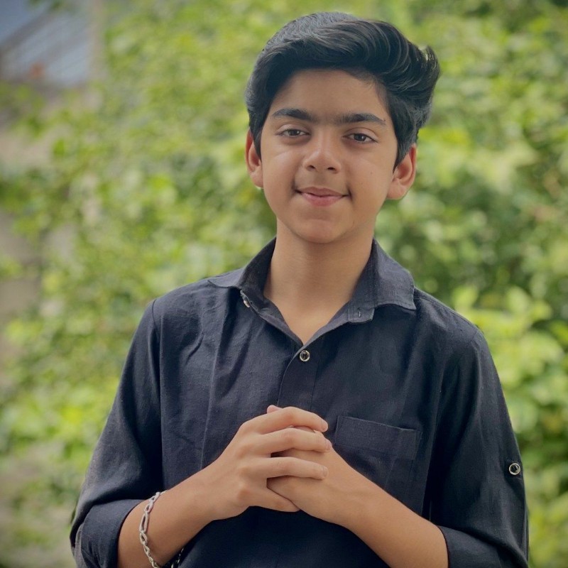 Parlaksh Mahajan (@parlaksh_mahaja) | Snapchat Stories, Spotlight & Lenses