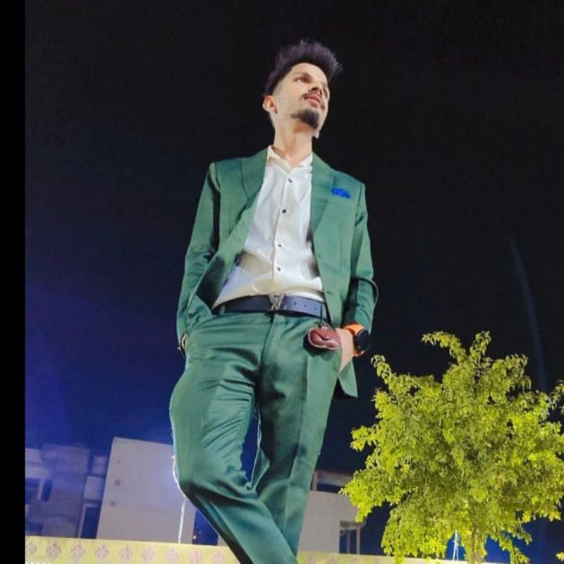 Mr_3123 👑 (@pavitra_pappi31) | Snapchat Stories, Spotlight & Lenses