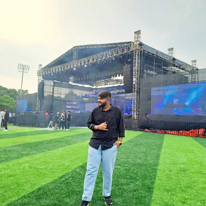 Darshan Prajapati (@pdarshan013) | Snapchat Stories, Spotlight & Lenses