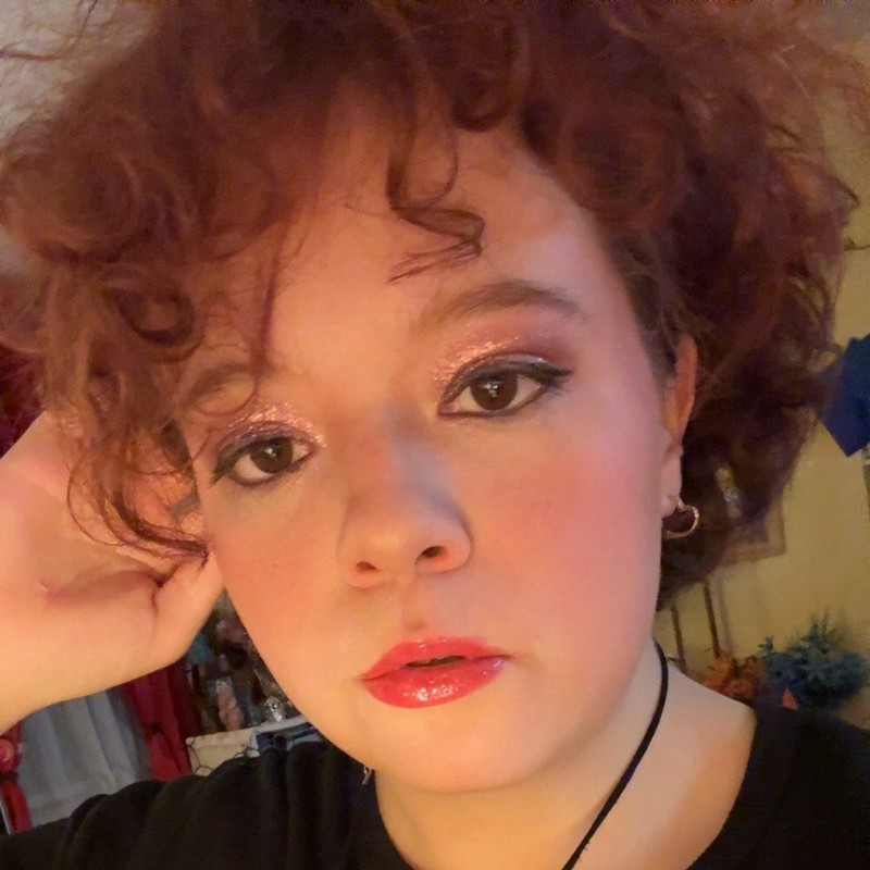 vicky 𖤐 (@peachy-peach26) | Snapchat Stories, Spotlight & Lenses