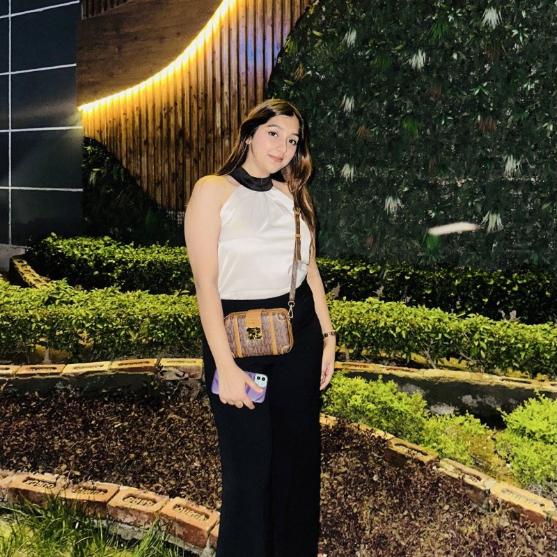 Harshkha 🍕 (@penguin0423) | Snapchat Stories, Spotlight & Lenses