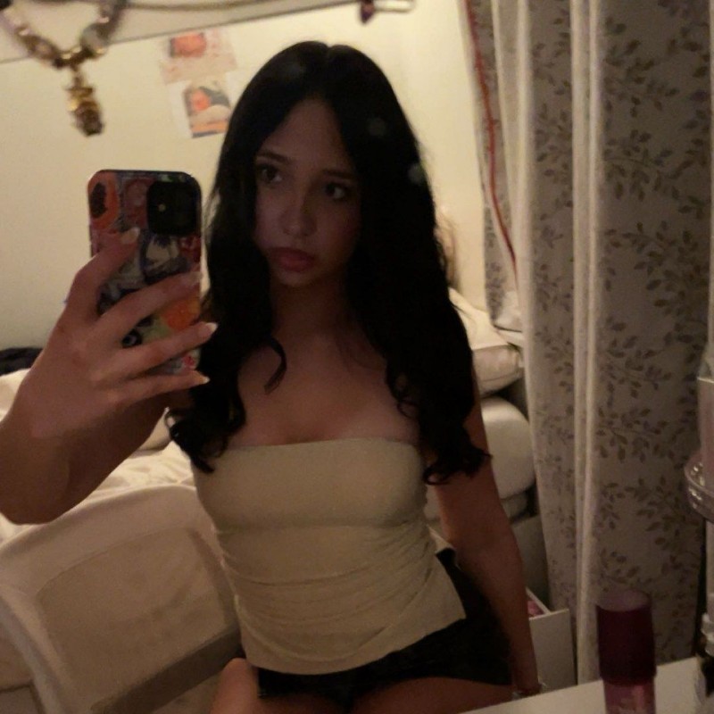 Piper (@piper_lou444) | Snapchat Stories, Spotlight & Lenses