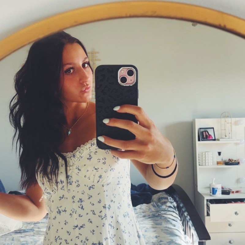 piper (@piperwaltrip) | Snapchat Stories, Spotlight & Lenses