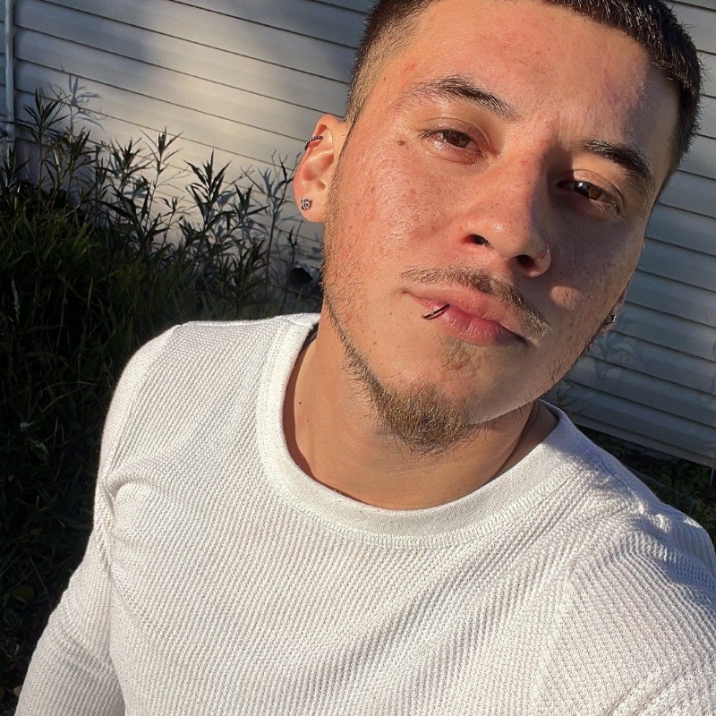 Eric Martinez (@piratekingeric) | Snapchat Stories, Spotlight & Lenses