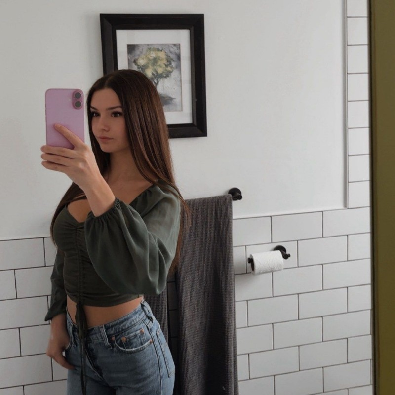 Pyp (@pmeredithh) | Snapchat Stories, Spotlight & Lenses